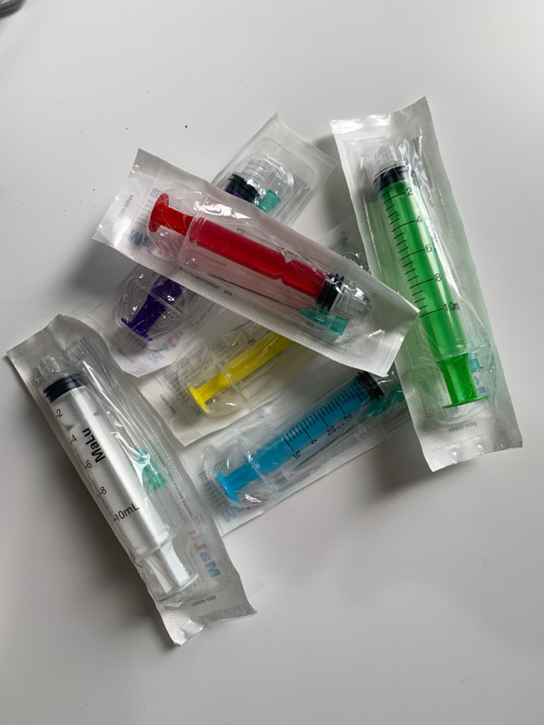 Jeringa desechable de colores MaLu | Venta de Medicamentos y Equipos ...